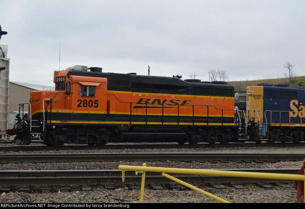 BNSF 2805 at santa fe jct